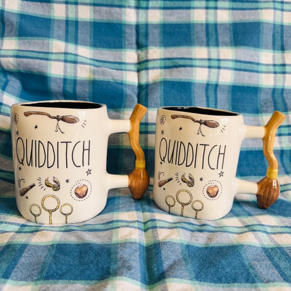 Rae Dunn | Dining | Rae Dunn X Harry Potter Quidditch Mug Set Of 2 ...